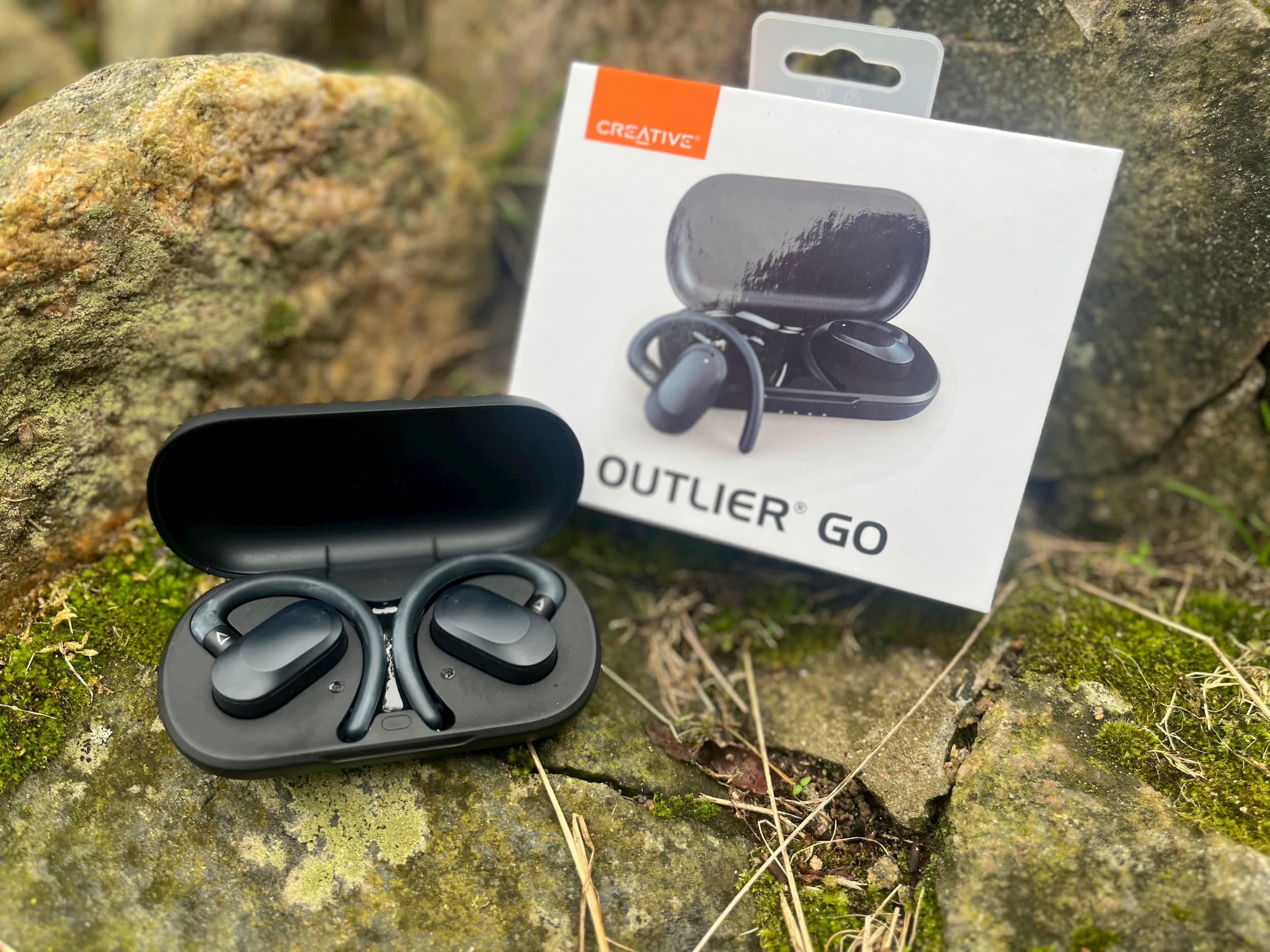 Creative Outlier Go - Trådløse hovedtelefoner til aktiv livsstil
